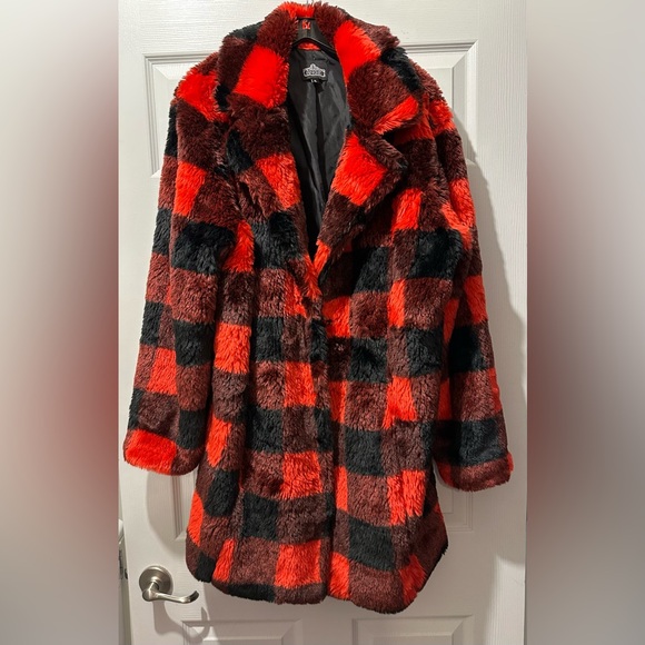 Angie | Jackets & Coats | Nwot Angie Red Black Buffalo Plaid Fleece ...